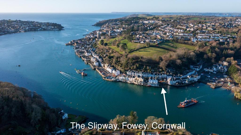 The Slipway Fowey Harbour Parking 1 Min & Garden, Fowey (updated prices ...