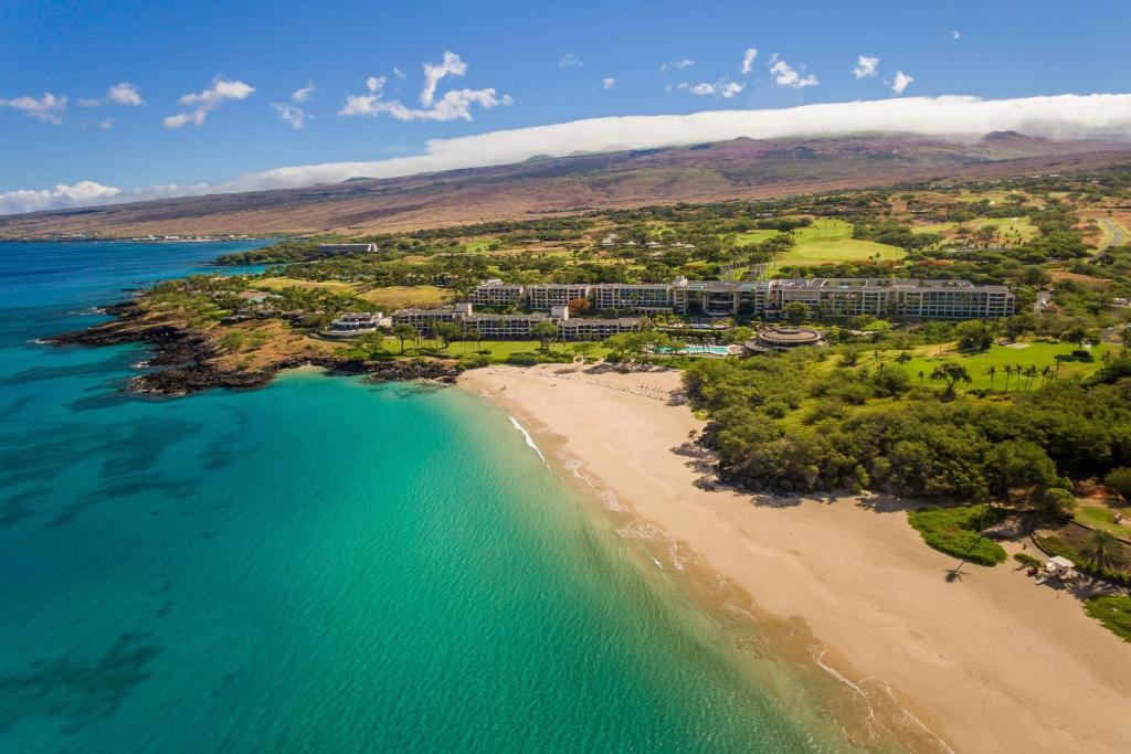 Hapuna Beach Snorkeling