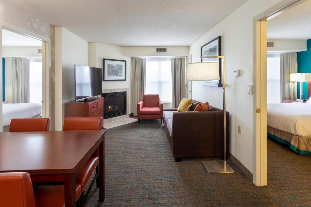 Residence Inn Minneapolis St. Paul/Roseville, Roseville (updated prices ...