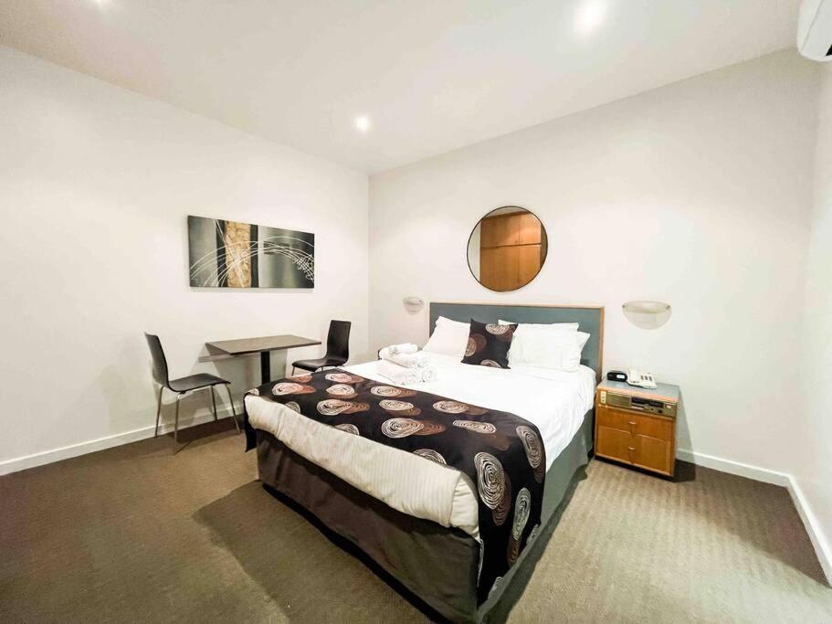 studio 247 gouger in the city ex hotel room 436, Adelaide (updated prices 2025)