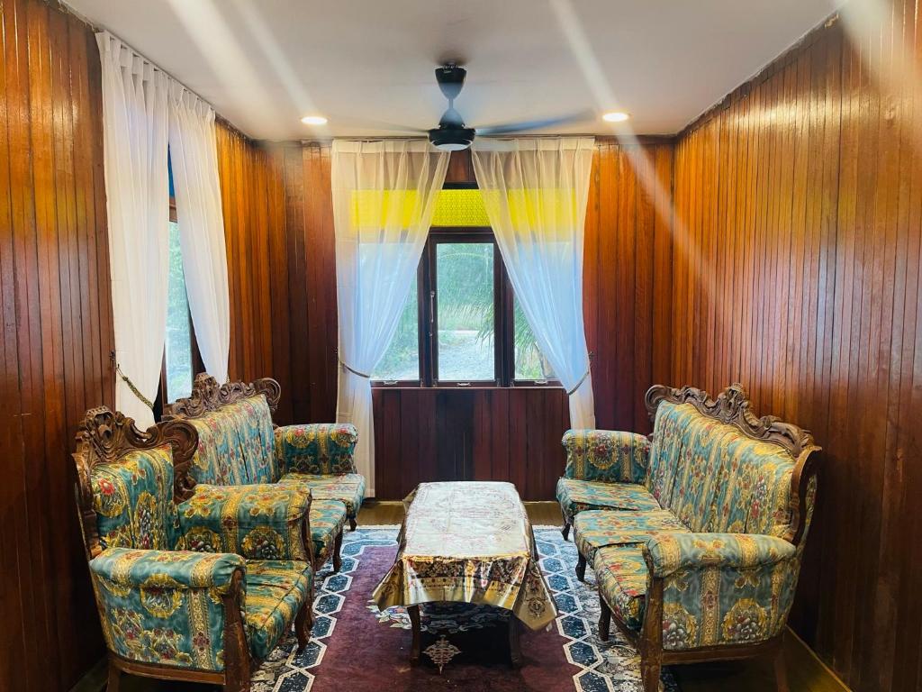 NAZIRIN HOMESTAY D’VILLAGE MUAR BATU PAHAT, Semerah (updated prices 2025)