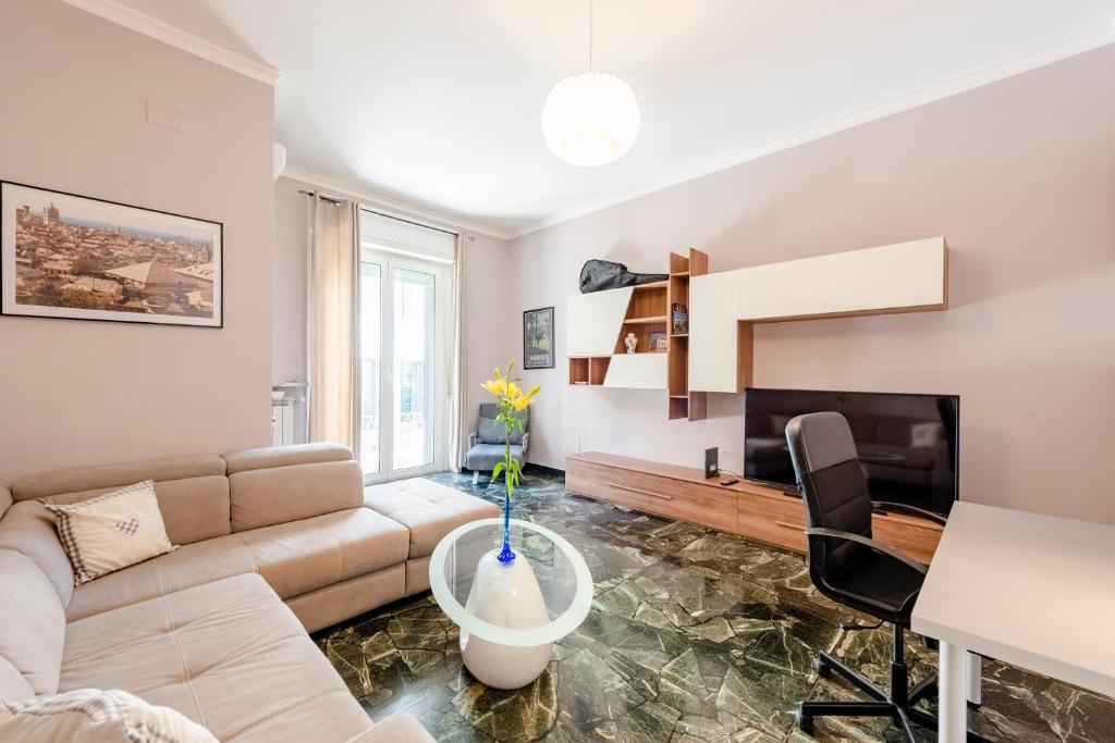 JOIVY Cute flat with terrace, Genova (updated prices 2025)