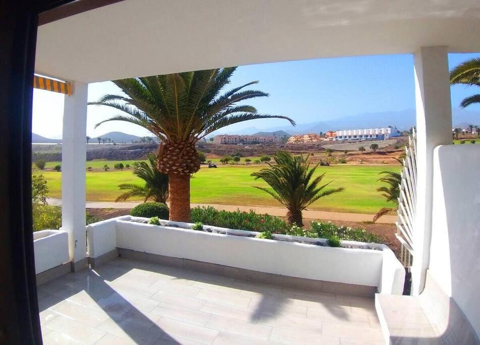 Golf view apartment with large communal pool - ScorpioIle, San Miguel ...