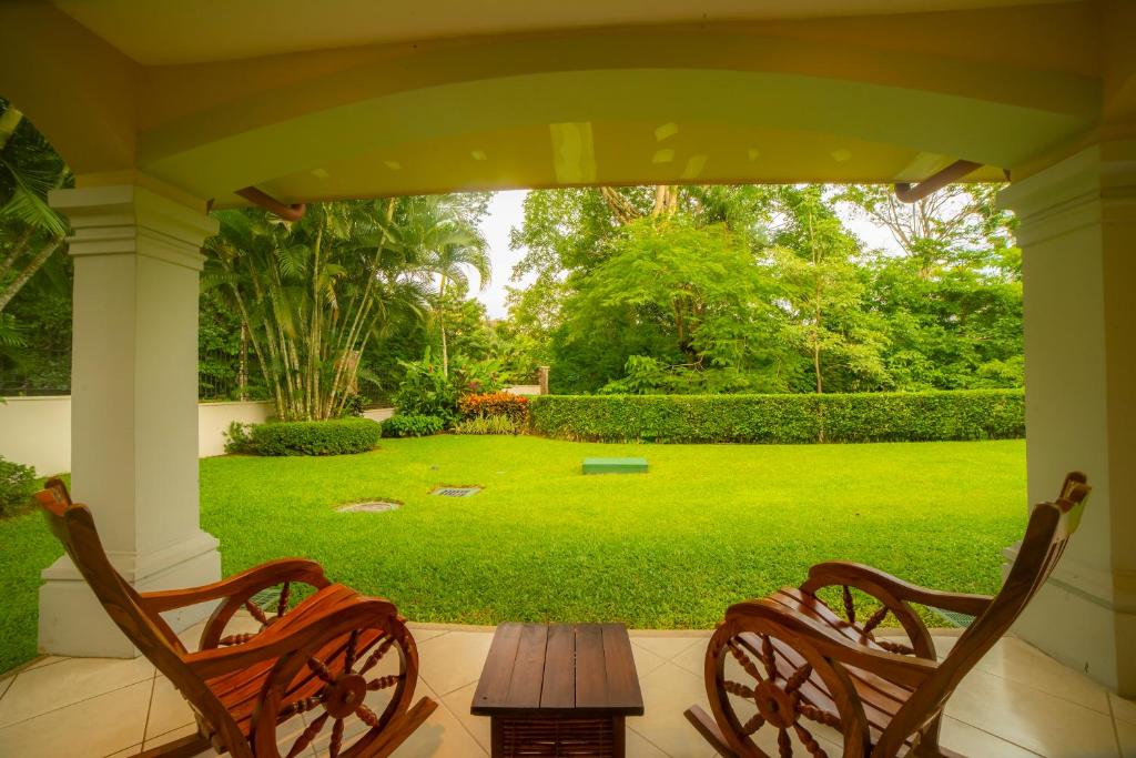 Nice 2 bedr Colina 1F in Los Suenos by Stay in CR, La Herradura ...