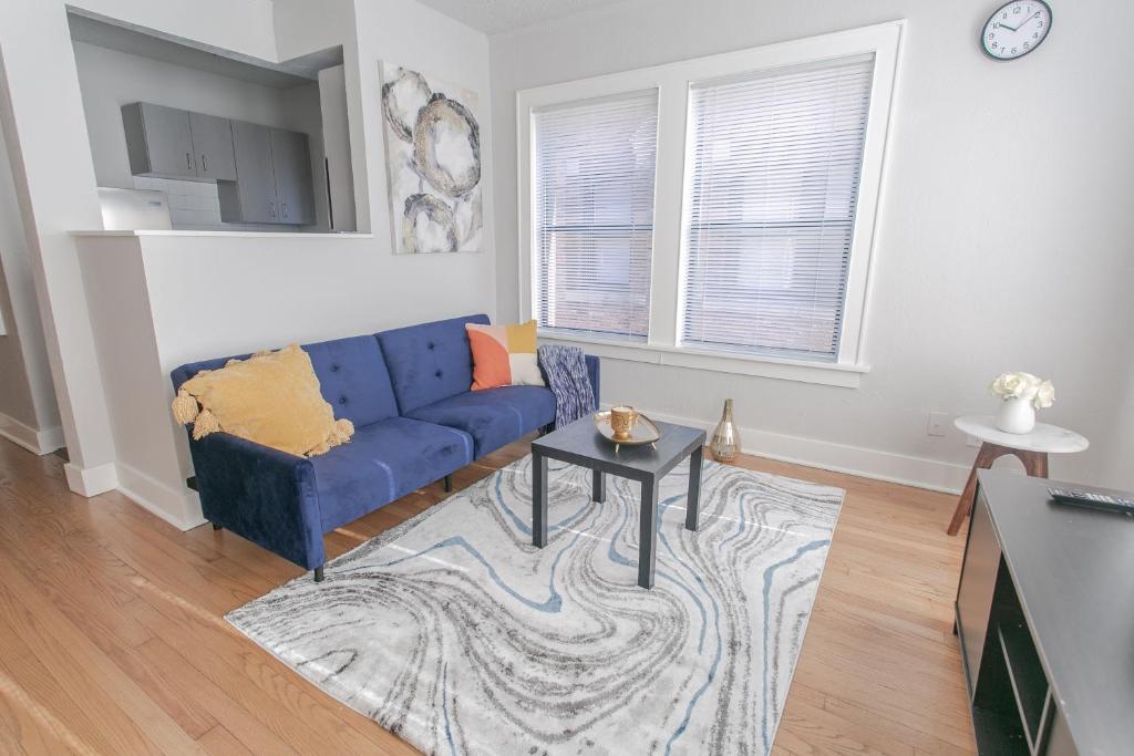 OKC We Cozy! Lavish Retreat near Downtown OKC, Oklahoma City (updated ...