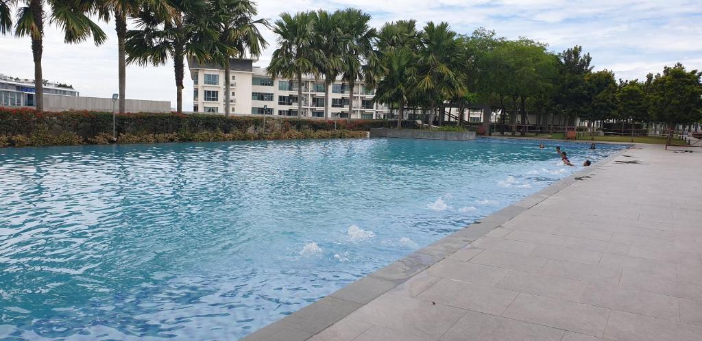 Imago The Loft 7 to 10 pax 2 bathroom 2 to 3 bedroom - LSS HomeStay ...