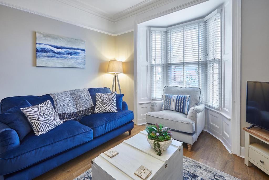 Host & Stay - Ebb Tide, Whitby (updated prices 2026)