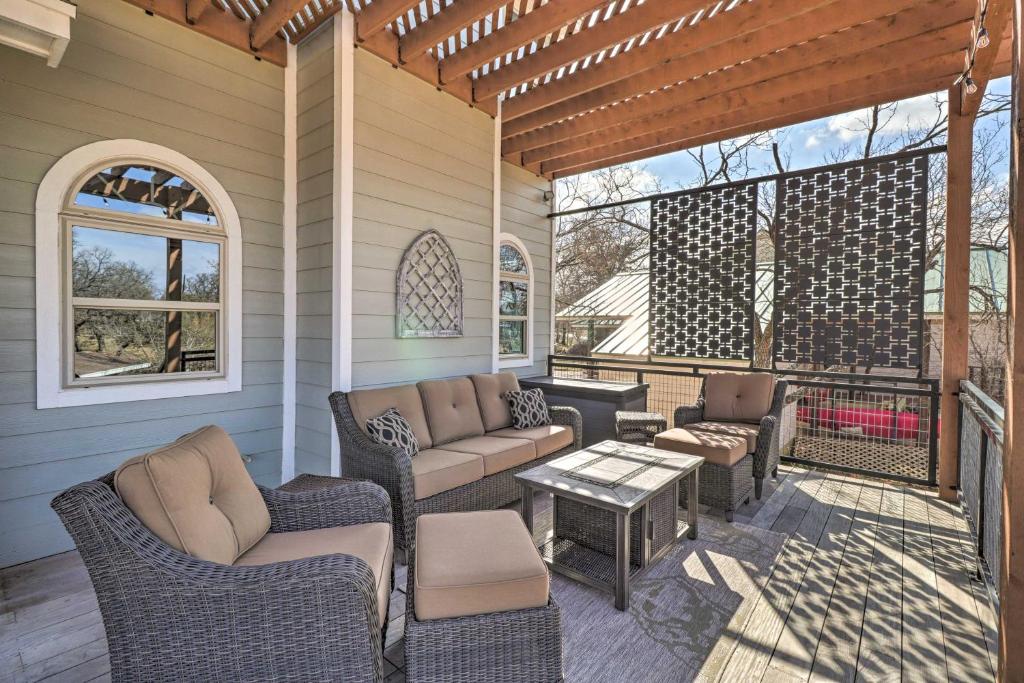 Lake LBJ Waterfront Vacation Rental!, Granite Shoals (updated prices 2026)