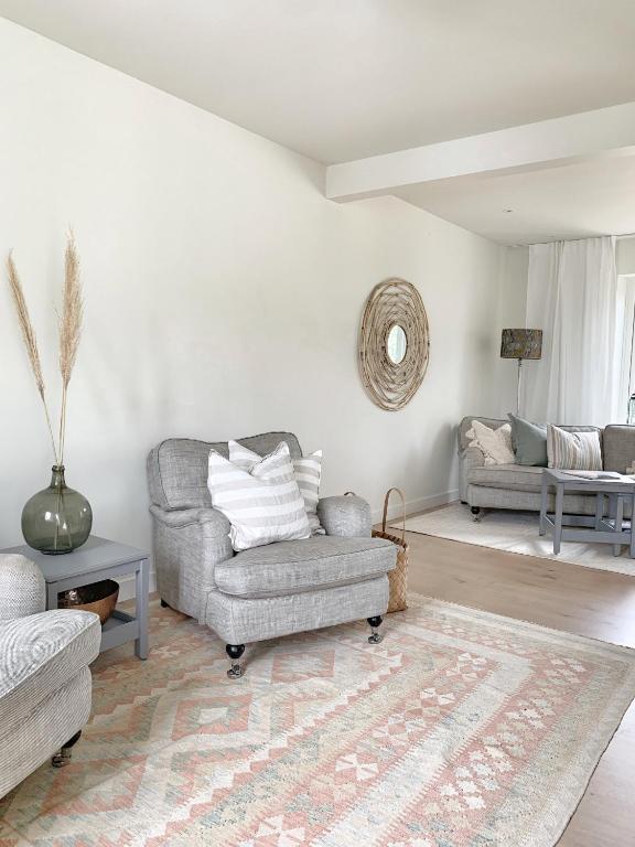 Boende med pool och tennisbana i familjevänligt område, Torekov ...