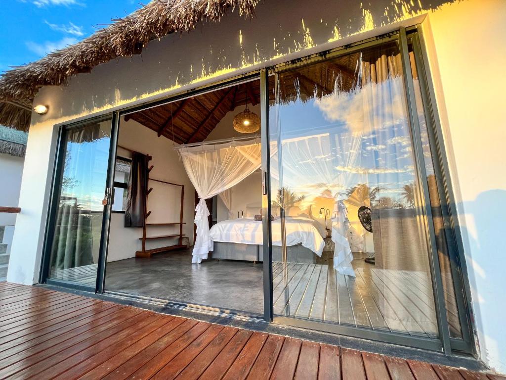 Kumba Lodge, Praia do Tofo (updated prices 2025)