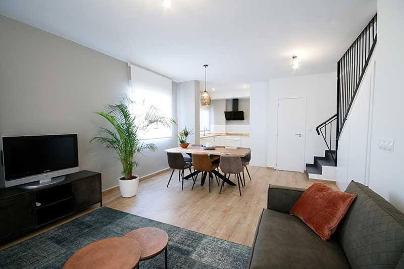 Lo Pagan Marina Center, Lo Pagán (updated prices 2025)