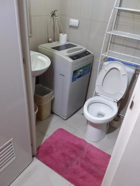 Condo at Shell Residences, Manila (updated prices 2025)