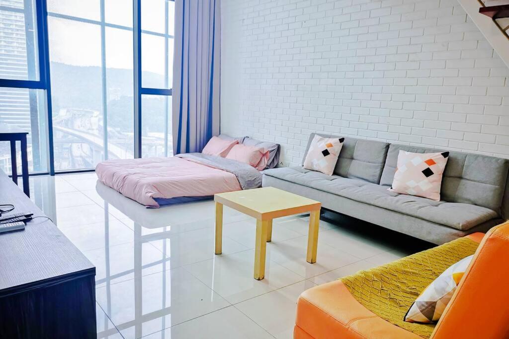 1-5 Pax Family Soho Netflix Empire Damansara, Petaling Jaya (updated prices 2024)