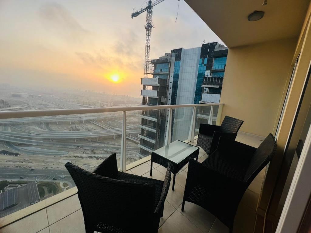New Age Vacation Homes - 1BR in Lake View, JLT, Dubai (updated prices 2025)