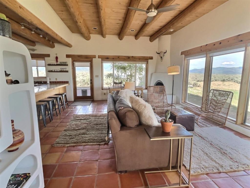 Custom Adobe Home 360º Mountain Views - New Mexico