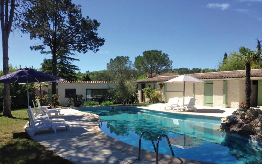 La cigale jaune a callian, Callian (updated prices 2025)