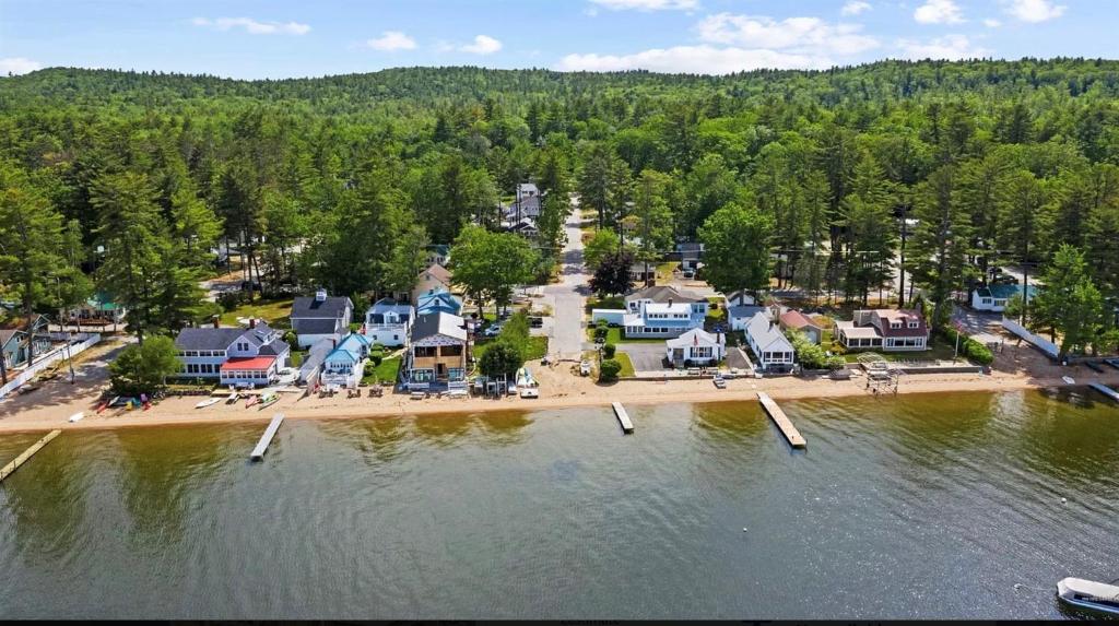 MAINE STAY LAKE HOUSE-LIMIT12 home, North Sebago (updated prices 2024)
