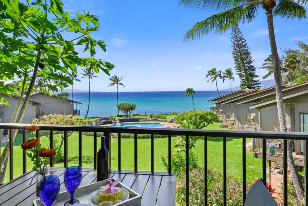 Oceanside-Spectacular View and Poolside Oasis, Kahana (updated prices 2025)