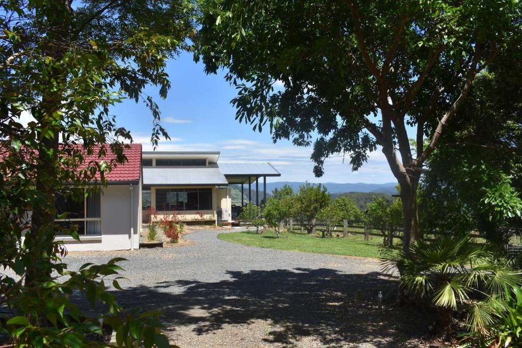 Arcadia Views, Witta (updated prices 2026)