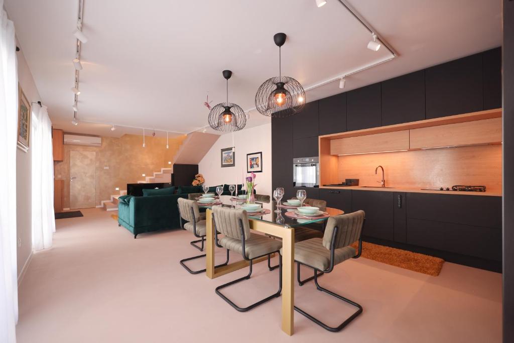 NEW! Luxury Stone Villa Sokol with large pool in Gornje Raštane, Gorica ...