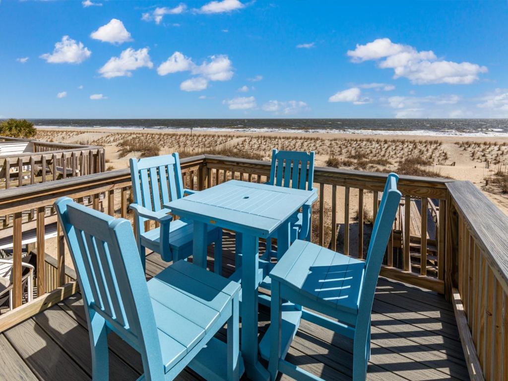 Tybee Lights 110C, Tybee Island (updated prices 2026)
