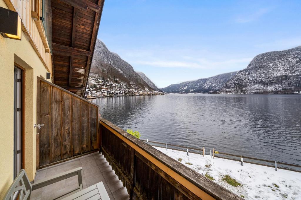 Hallstatt Lakeside Top 5 - Zimmer mit Balkon, Hallstatt (updated prices ...