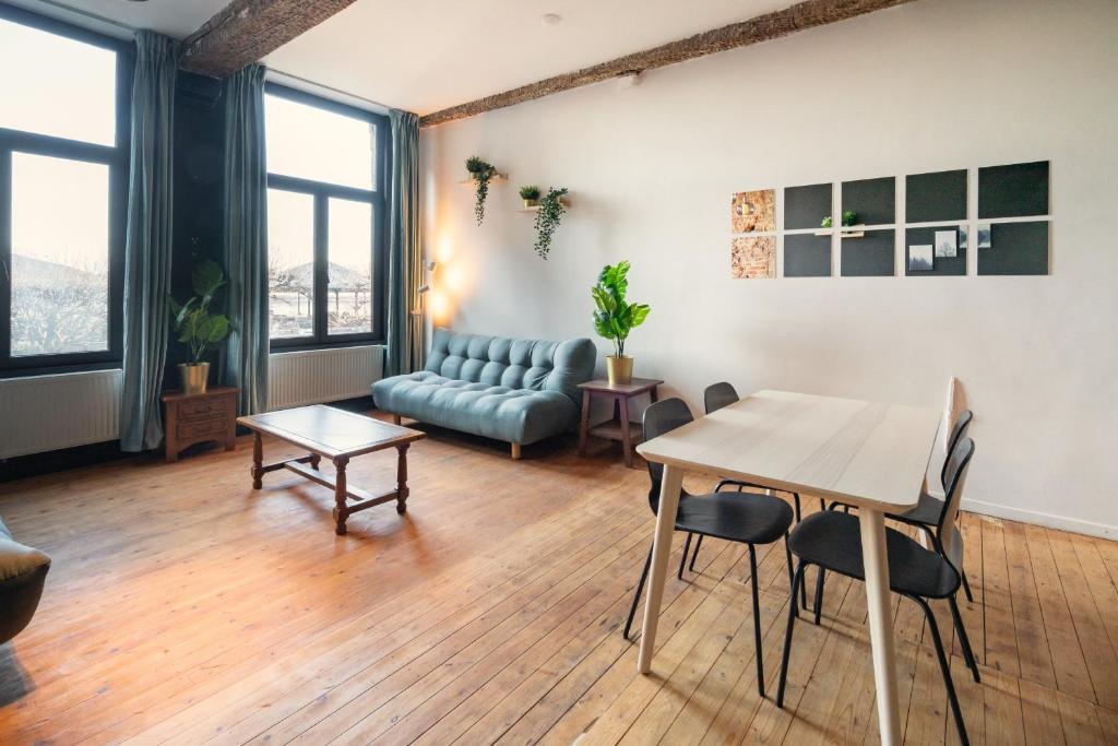 Two-Bedroom River Side Apartment in the Heart of Antwerp, Antwerp (updated prices 2025)