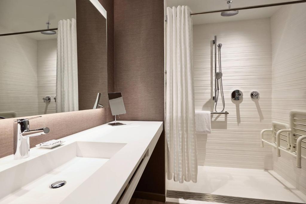 AC Hotel by Marriott Atlanta Perimeter, Atlanta (updated prices 2025)