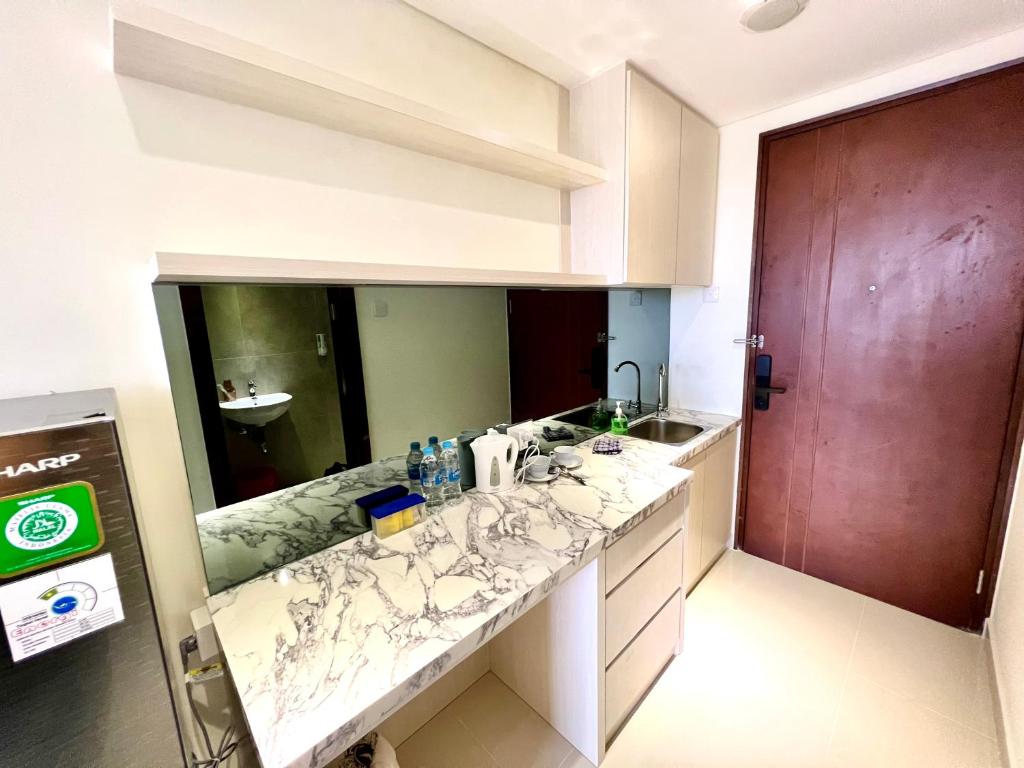 LUXURIOUS MODERN APARTMENT POLLUX MEISTERSTADT, Batam Center – Updated ...