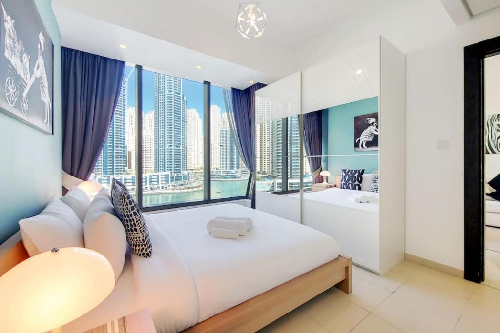 Silverene Tower B, Dubai Marina - Glamorous One Bedroom, Dubai (harga ...