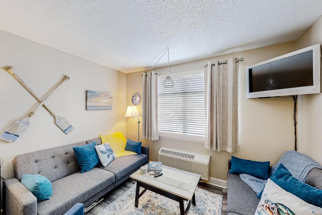 The Oceanfront Litchfield Inn 251, Pawleys Island (updated prices 2025)