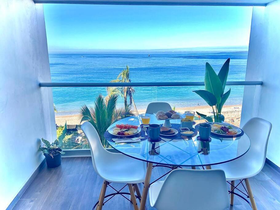 Harbor 7010 by Moikkarentals Beachfront 600MB Wifi, Puerto Vallarta ...