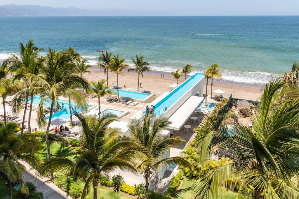 Harbor 7010 by Moikkarentals Beachfront 600MB Wifi, Puerto Vallarta ...