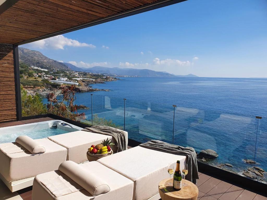 Mystique Luxury Suite, Achlia – Updated 2023 Prices