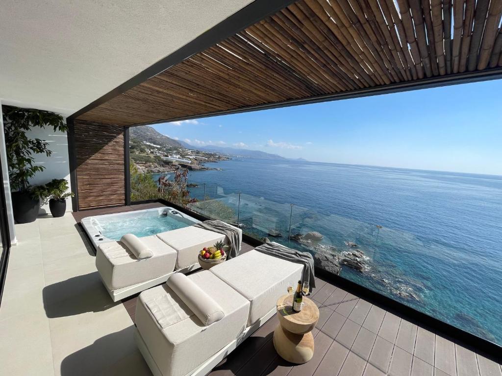 Mystique Luxury Suite, Achlia – Updated 2023 Prices