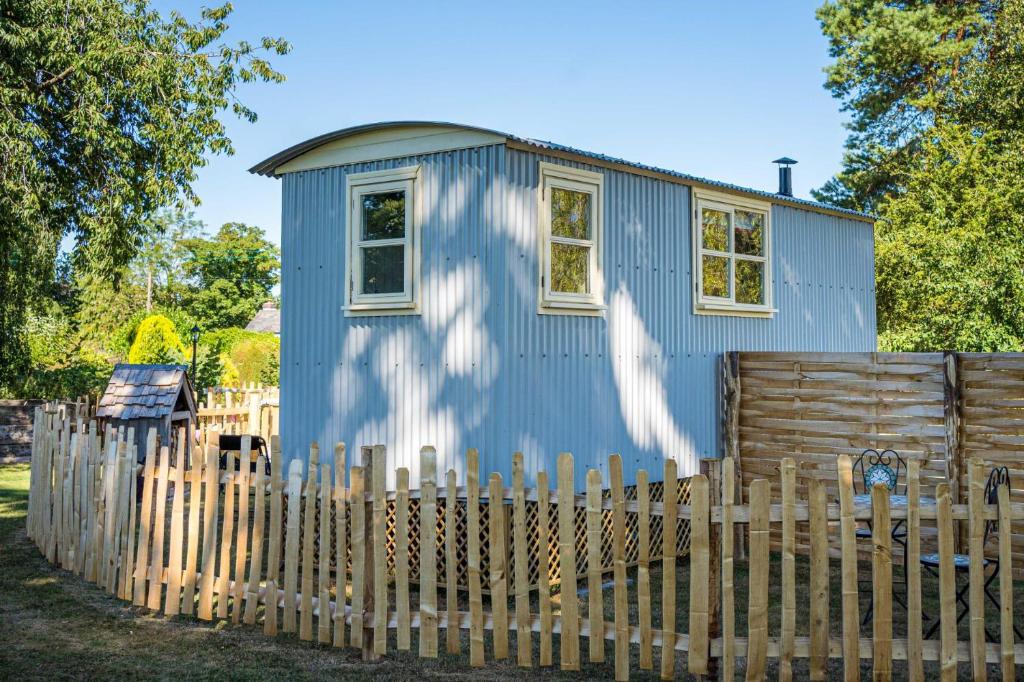 The Hideaway Hut - 1 Bed Shepherds Hut - Hereford, Hereford (updated ...
