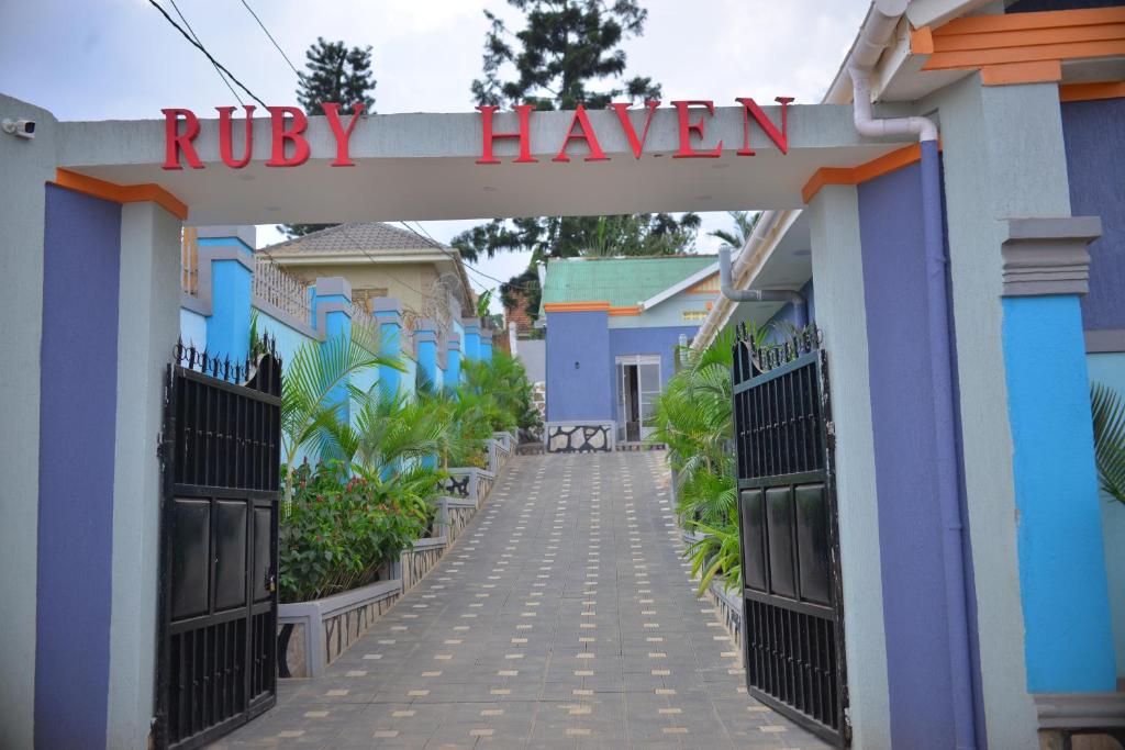 Hotel Ruby Haven (Uganda Kampala) - Booking.com