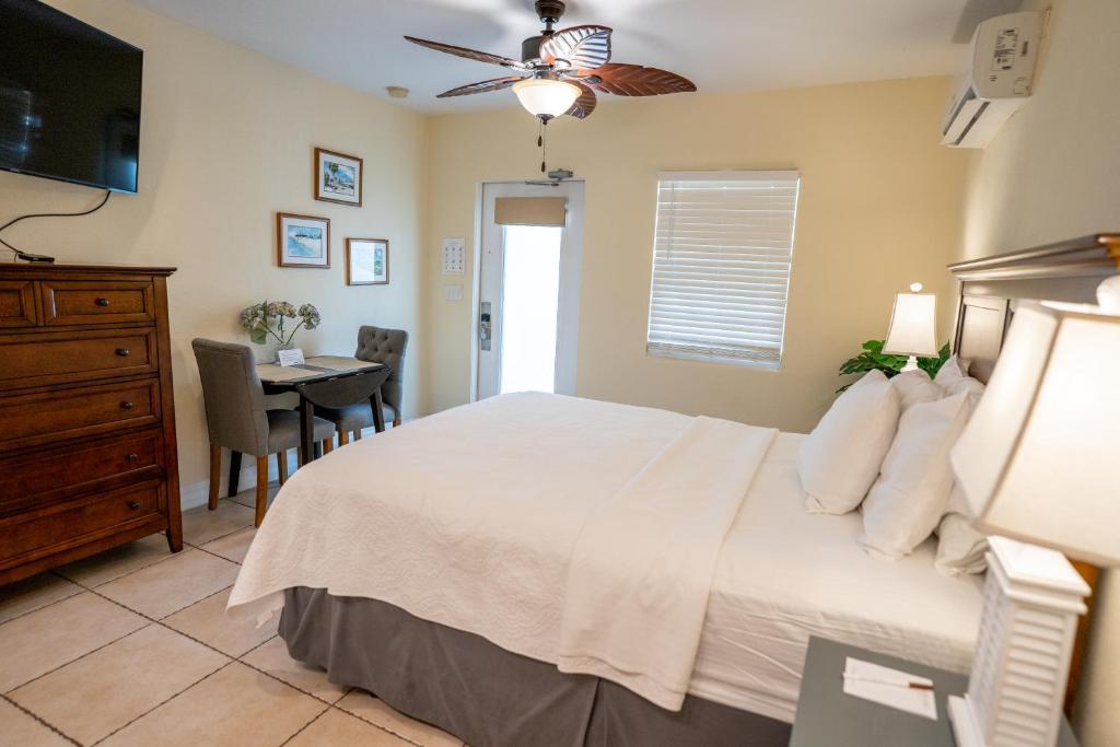 The Capri at Siesta, Siesta Key (updated prices 2025)