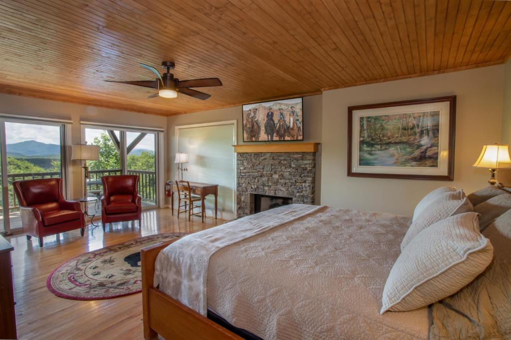 Misty Ridge Retreat, Blowing Rock (updated prices 2025)