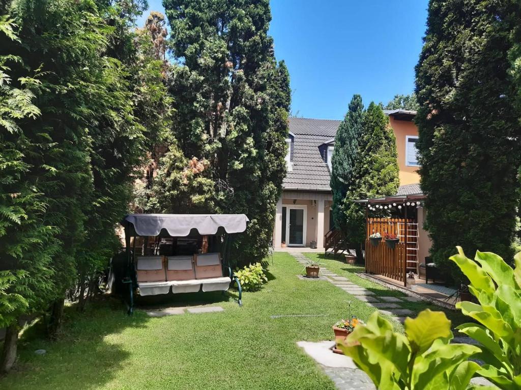 Mokka Family Apartman  / Kertre Néző, Teraszos - Bogács