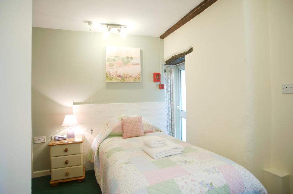 The Old Bridge House, Looe (updated prices 2025)