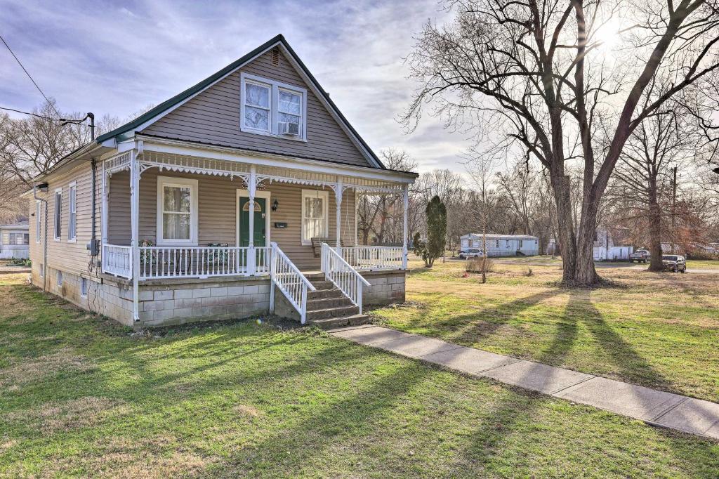 Manchester Getaway on Ohio River Scenic Byway, Manchester (updated ...