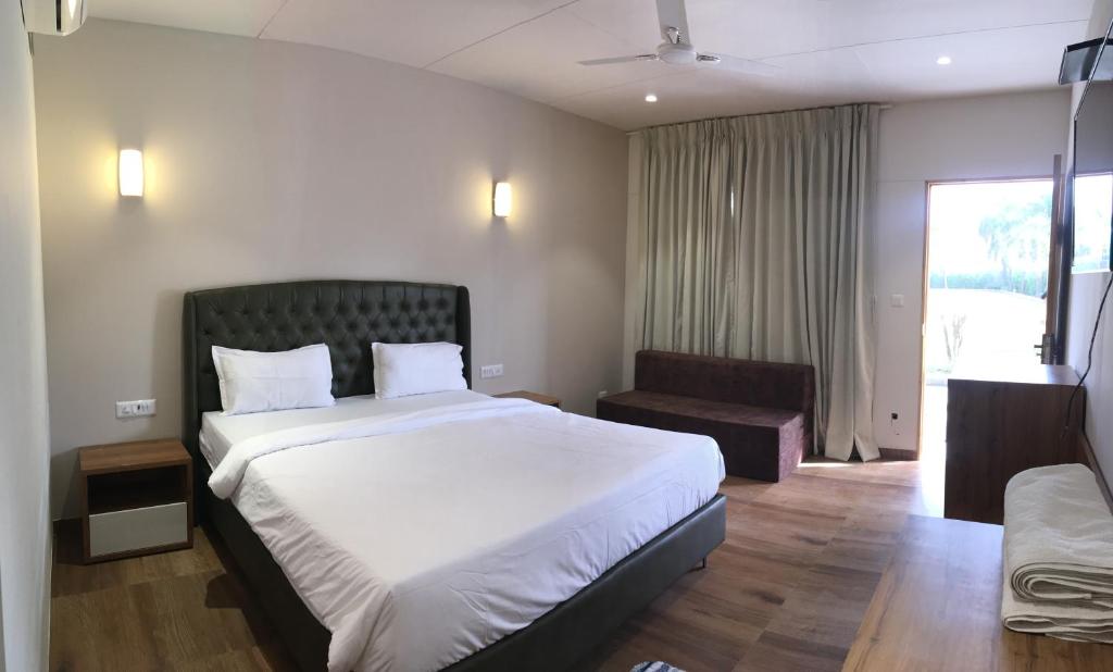 VITS Daman Devka Beach, Daman (updated prices 2025)