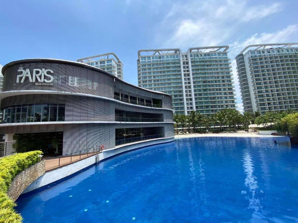 Azure Urban Resort Residences, Bahamas Tower, Manila (updated prices 2024)