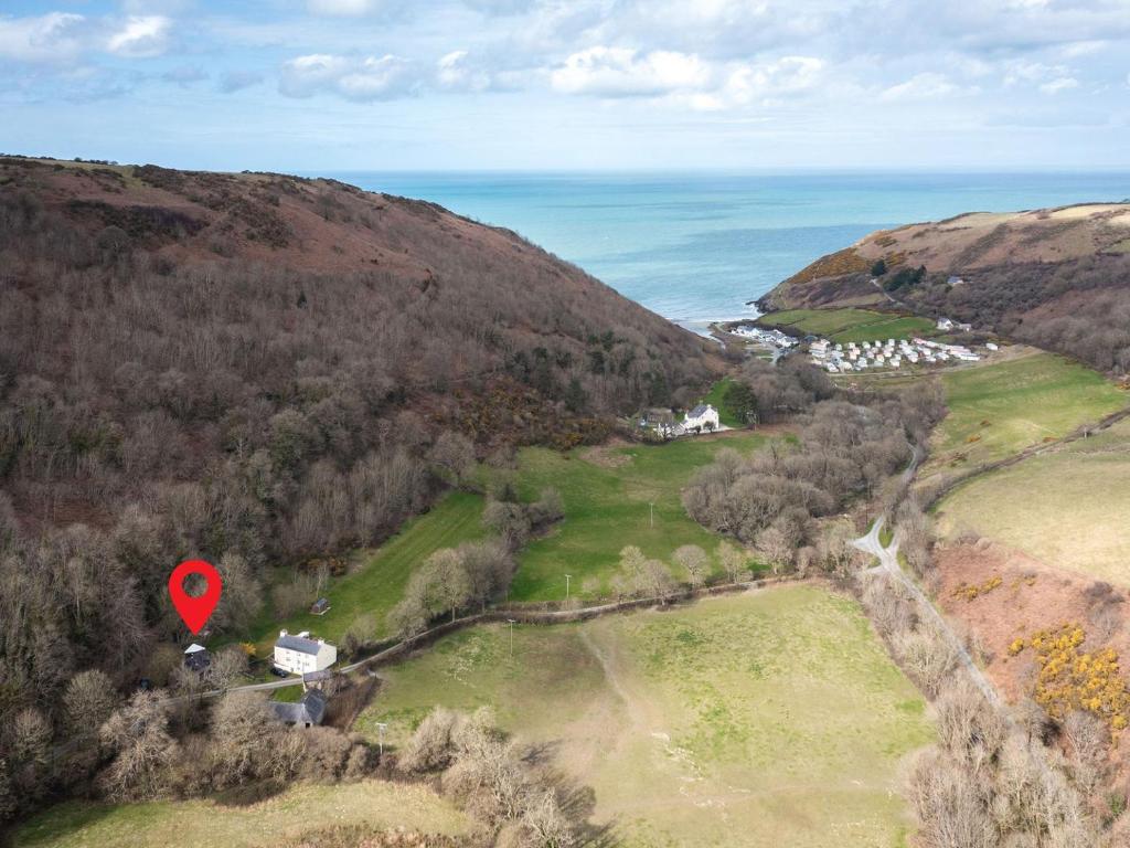 Cwm Bach - Cottage, Llandyssiliogogo – Updated 2023 Prices