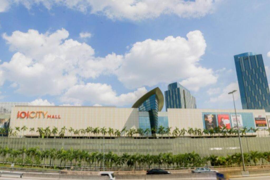 Ioi City Mall Logo