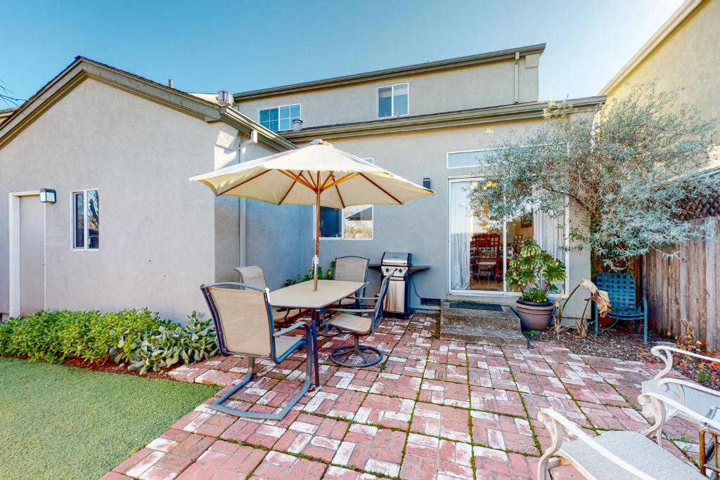 The Grape Escape, Santa Rosa (updated prices 2025)