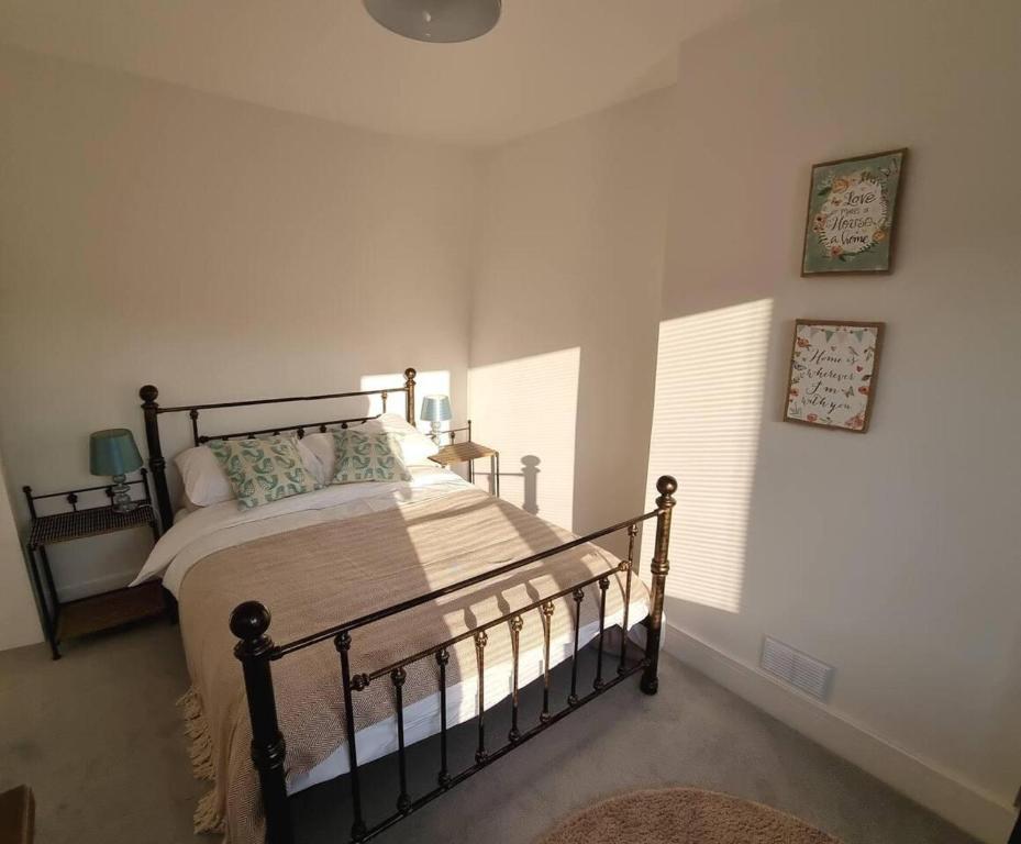 Modern 4-Bedroom Townhouse With Private Garden, Abertillery (updated ...