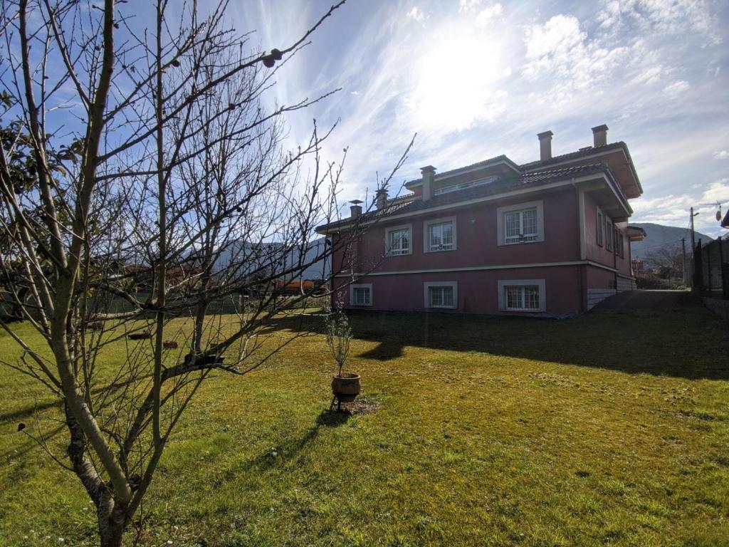 Apartamentos Bricia, Posada de Llanes (updated prices 2026)
