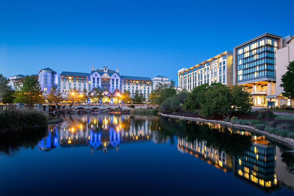 Gaylord Texan Resort and Convention Center, Grapevine – Updated 2024 Prices